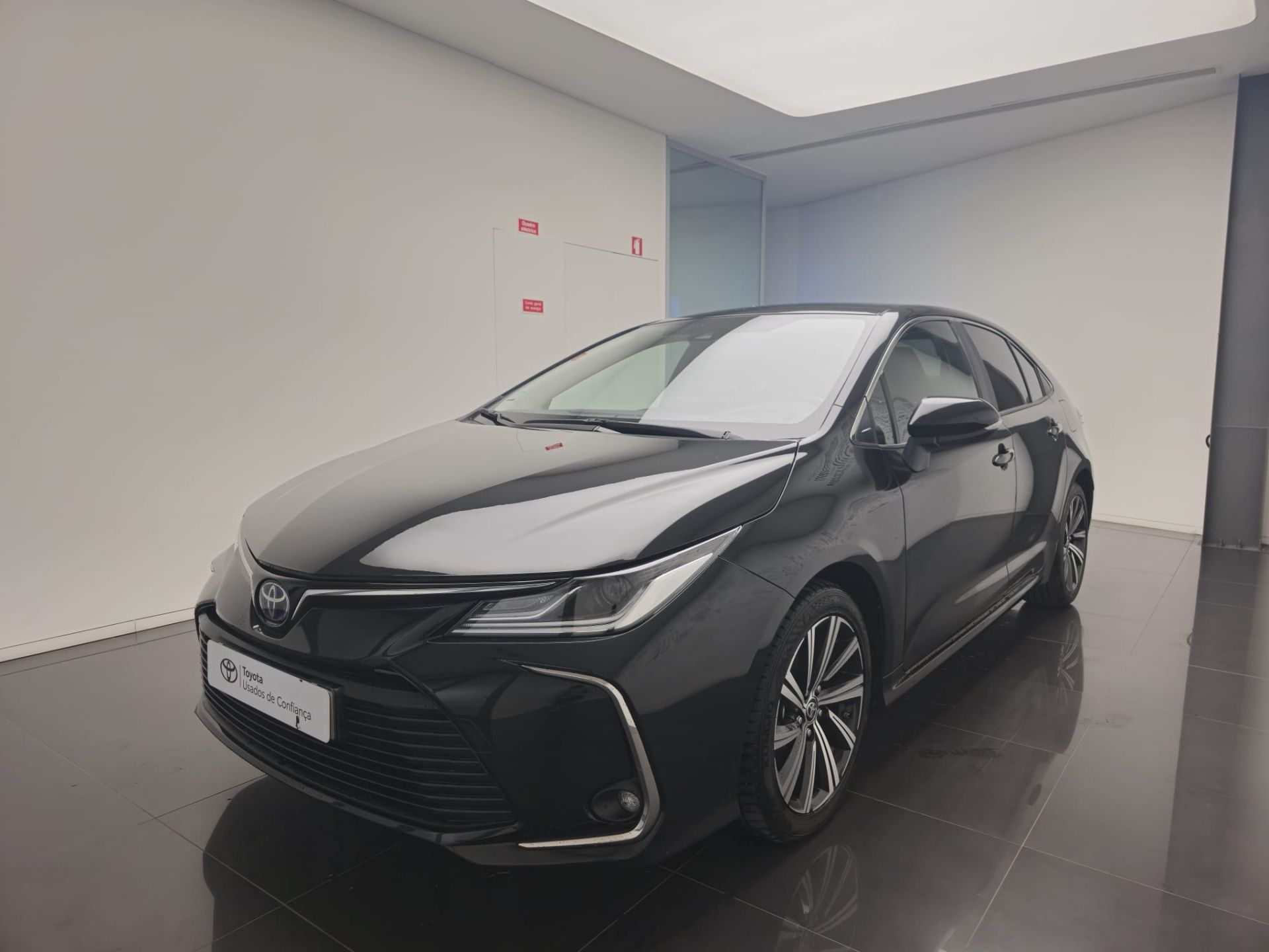 Toyota Usados de Confiança - COROLLA SEDAN Usado com Garantia